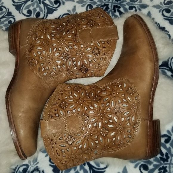 Corso Como | Shoes | Corsocomoboots75preowned | Poshmark
